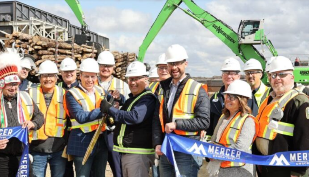 Mercer Peace River celebrates completion of fibre procurement project ...